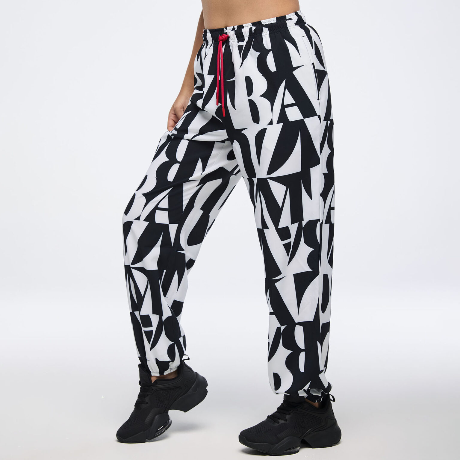 Zumba Haus Slouch Woven Pants – Latinfit Middle East
